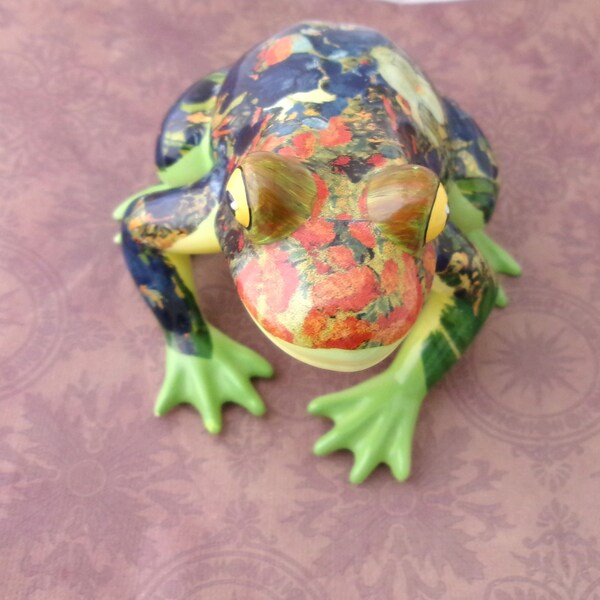 Porcelain Frog - Etsy