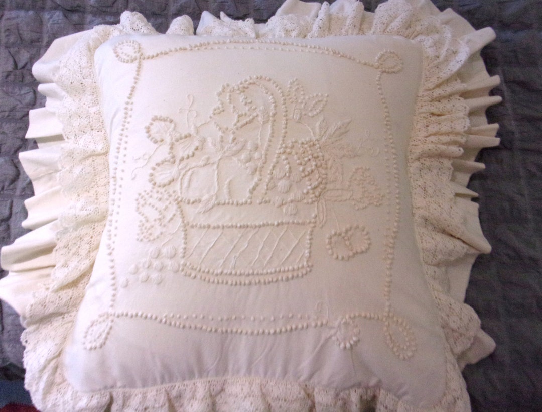 Vintage Candlewick Embroidery Pillow Cover, With Lace Ruffle Color ...