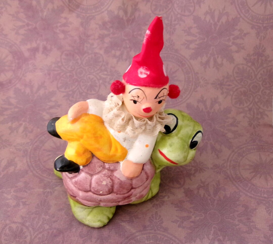 Clown Riding a Green Turtle: Vintage Ceramic Figurine 4" T - Etsy UK