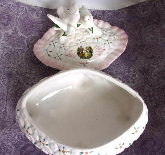 1950' Hand painted Footed Jewelry Box with Doves on L… - Gem