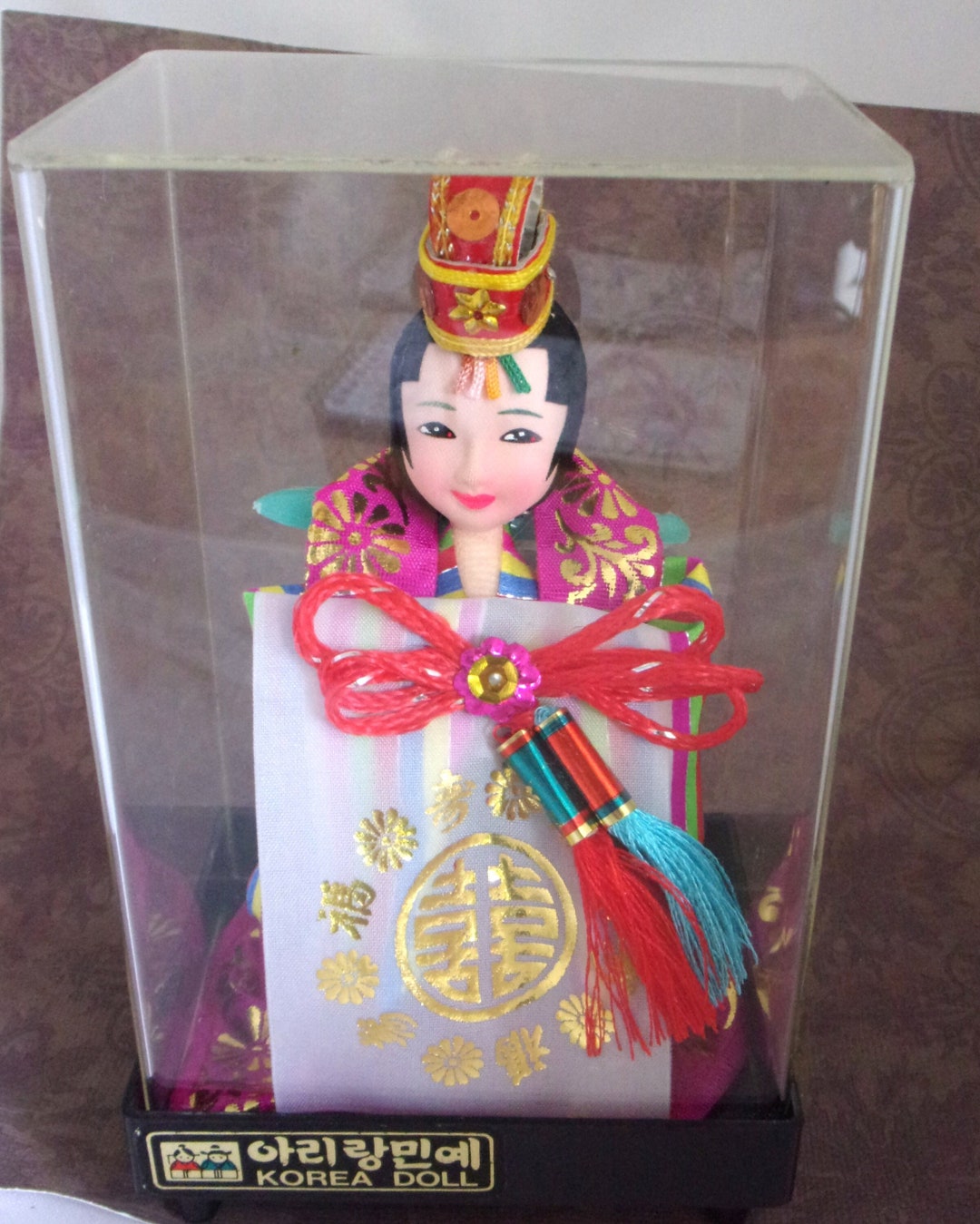 Vintage Traditional Korean Doll in Display Case, Beautiful Decorative ...
