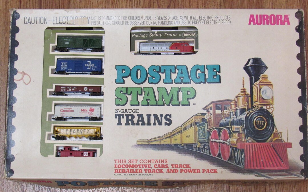 Aurora Postage Stamp Micro Gauge Santa Fe Diesel 510, Train Set 4724 ...