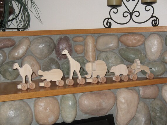 Wooden 6 Animal Pull Train Toy - Etsy