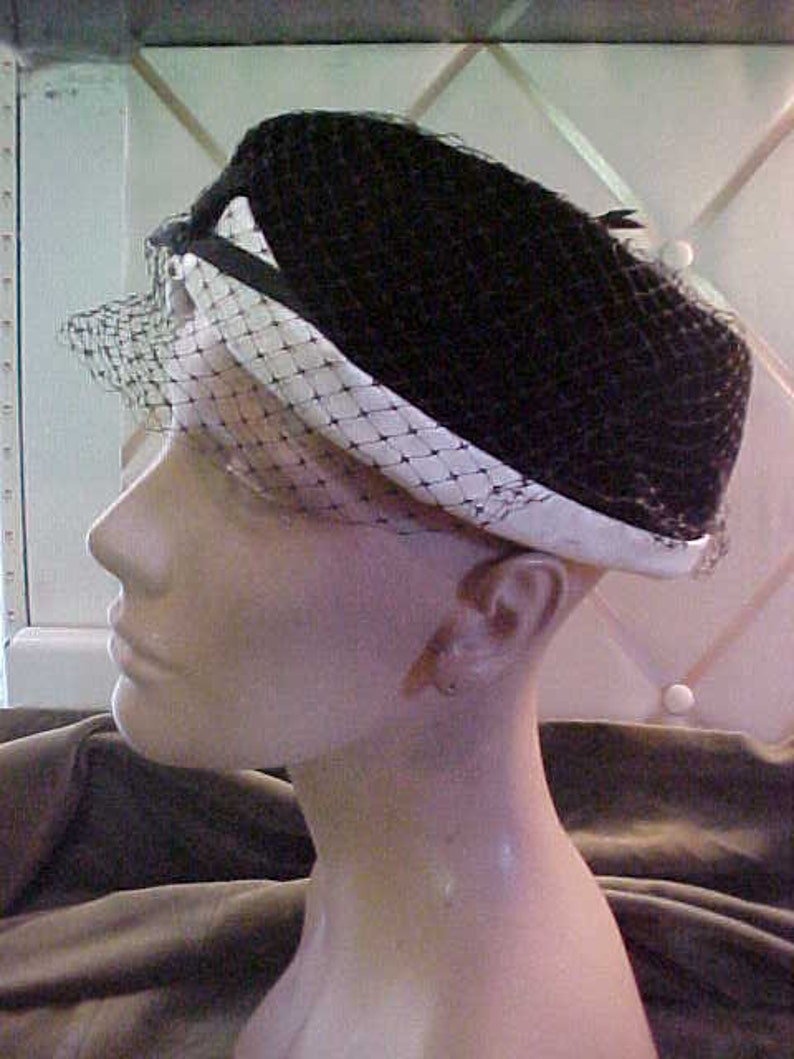 Vintage Black Velvet Hat With White Trim and Veil. Adorable. - Etsy