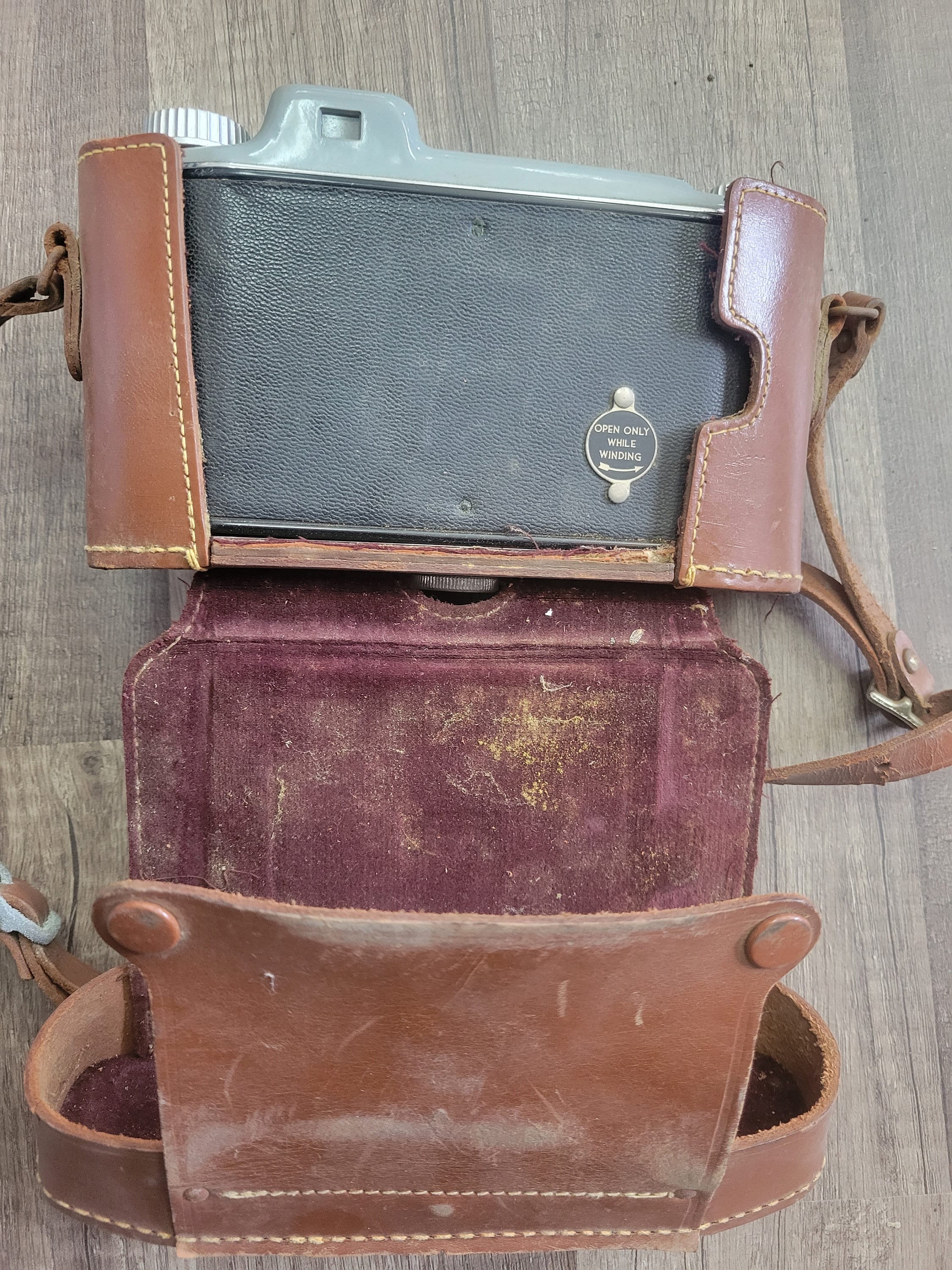 Vintage Kodak "tourist" Folding Camera With Leather Case - Etsy
