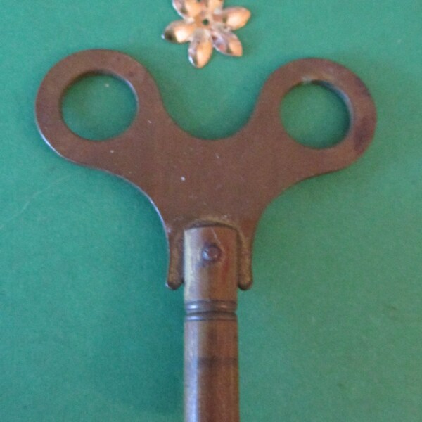 Vintage Clock Key - Etsy