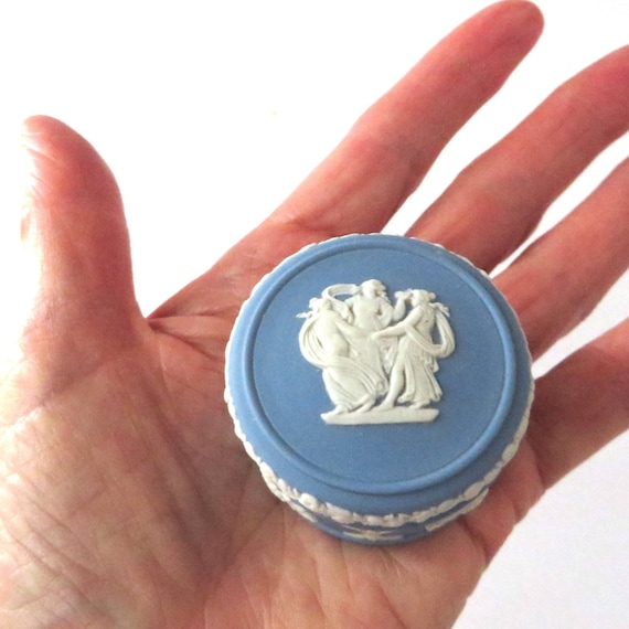 Wedgwood Jasperware1970's small Pill box, Ring box, … - Gem