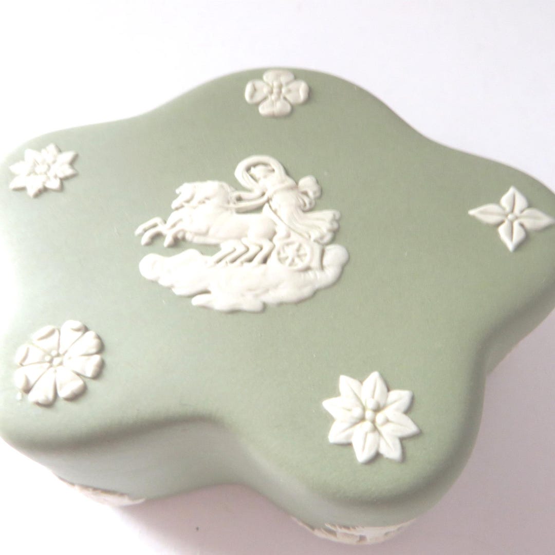 Wedgwood Jasperware 1980's Vintage Green Trinket Box, Green Jasperware ...