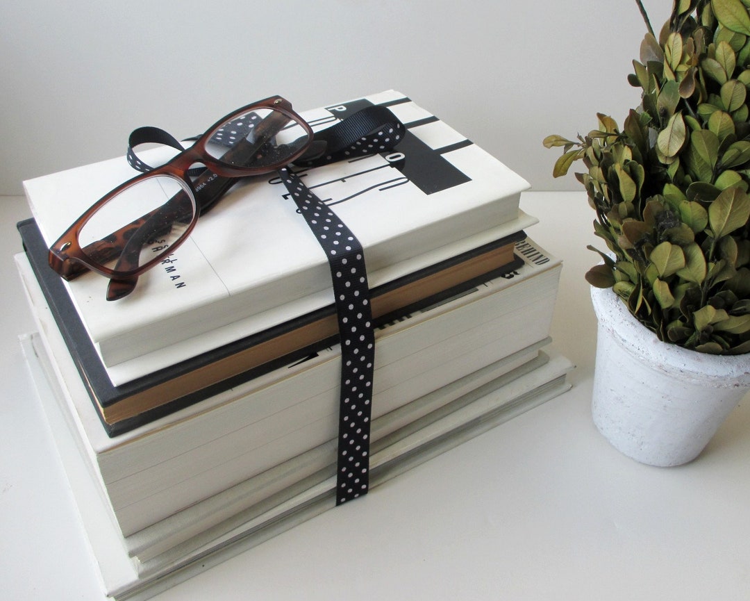 Vintage Black and White Book Collection: Neutral Decor Books (5 Piece ...