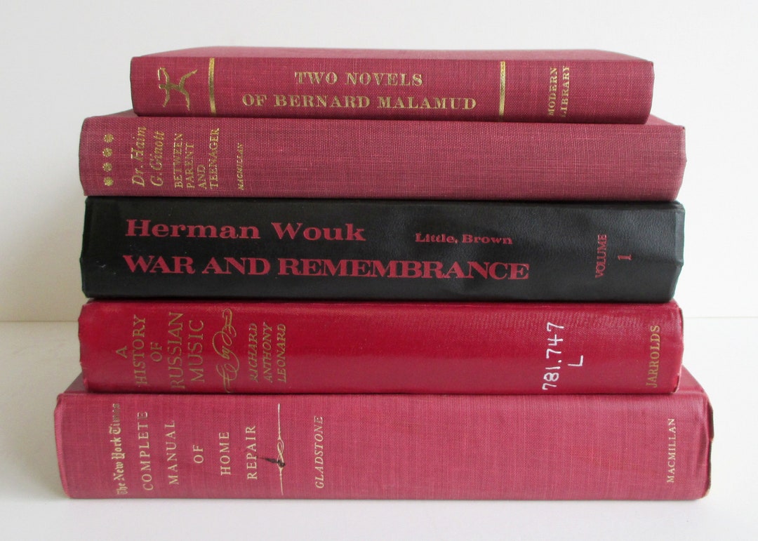 Red & Black Vintage Book Collection: 5 Hardcover Books by the Foot - Etsy