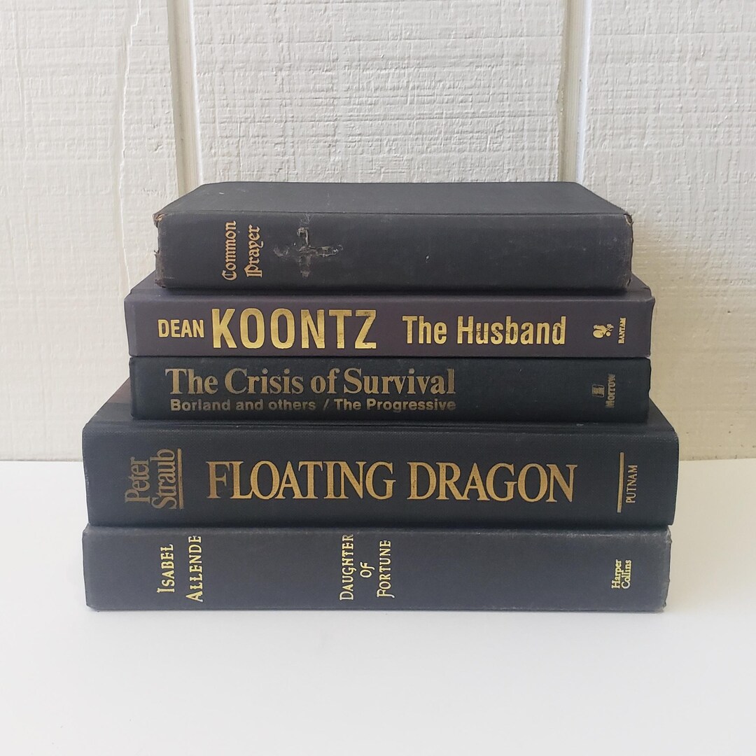 Black and Gold Instant Library. Collection of Vintage Books for the ...