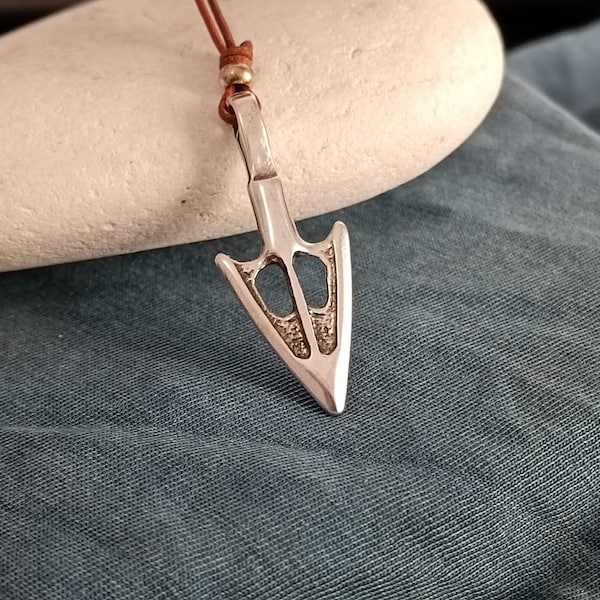 Arrowhead Necklace - Etsy
