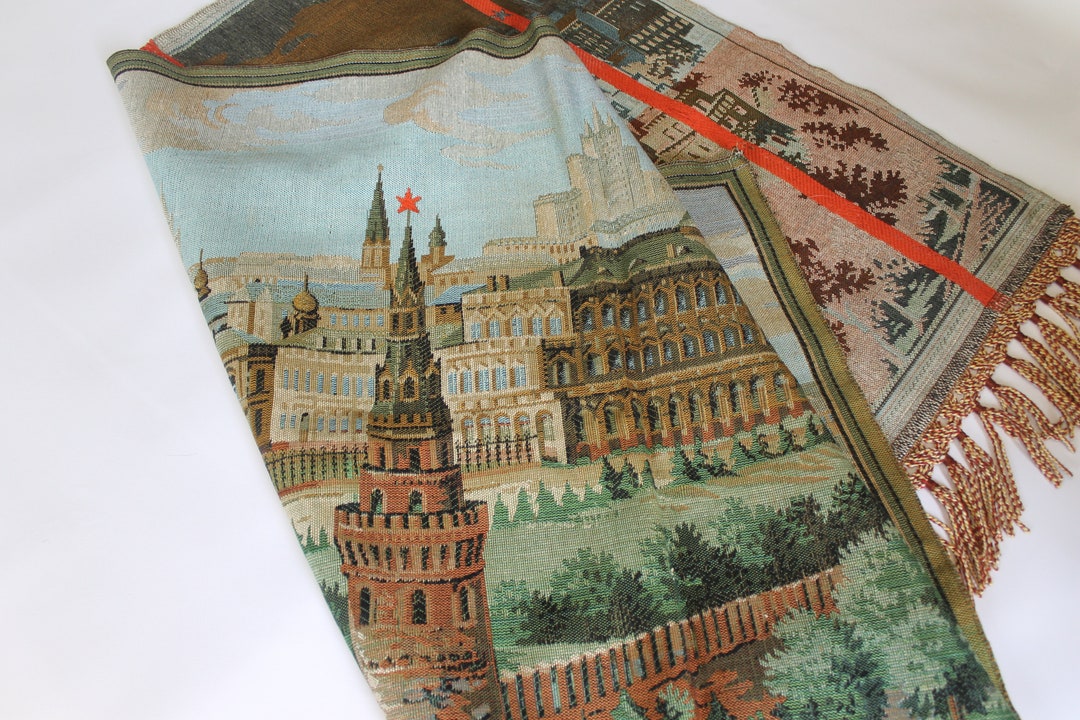 Vintage Antique Carpet Tapestry Panels DDR Germany Kremlin Moscow Red ...