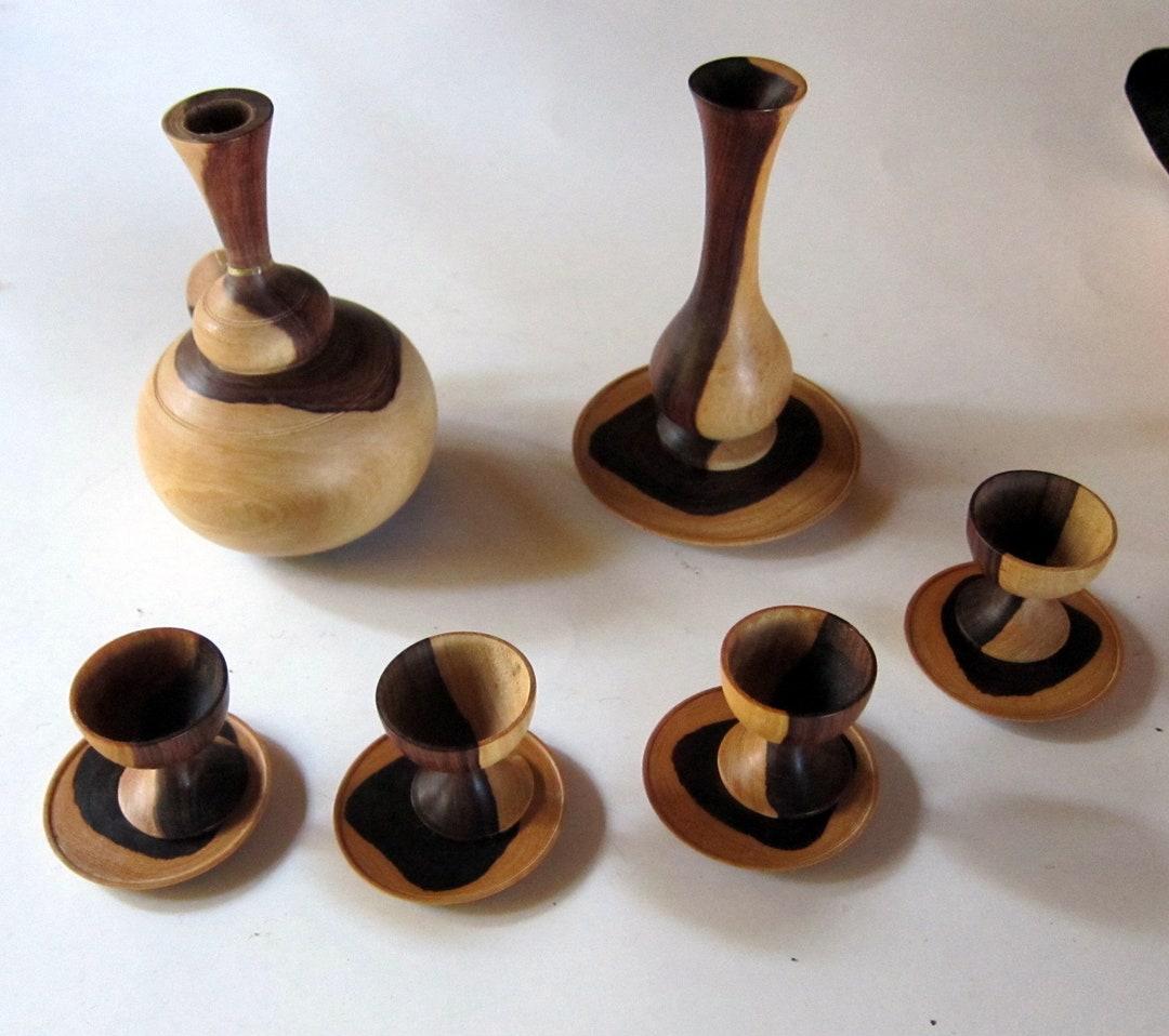 Japanese Sake Set. "rare Wood" Container and Glasses (ochoko) for Sake ...