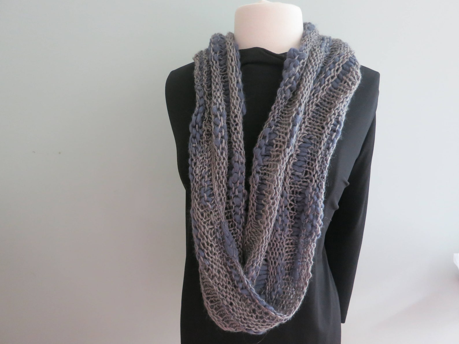 Cowl Knitting Pattern, Thick and Thin Yarn, Beginner Knitting Pattern ...
