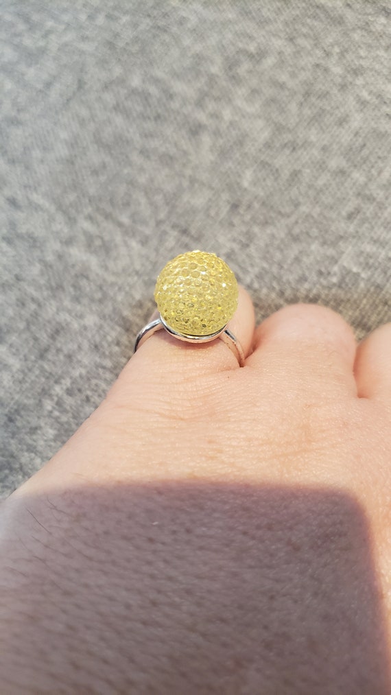 Vintage clear plastic Ball silver metal tone ring sz 7 - Gem