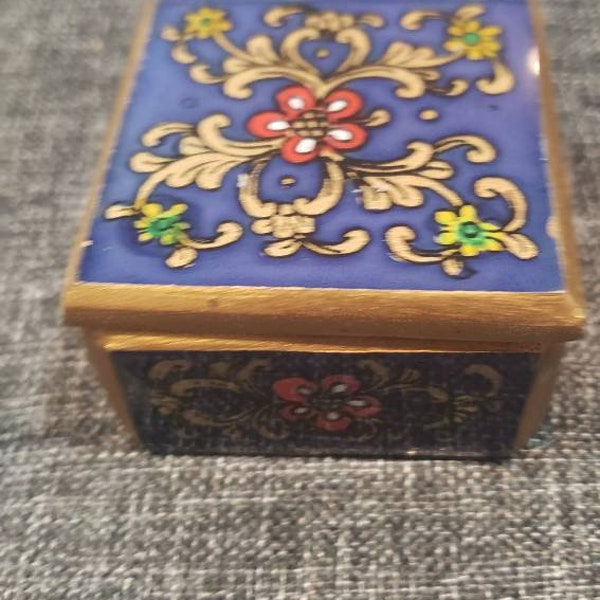 Tiny Trinket Box - Etsy