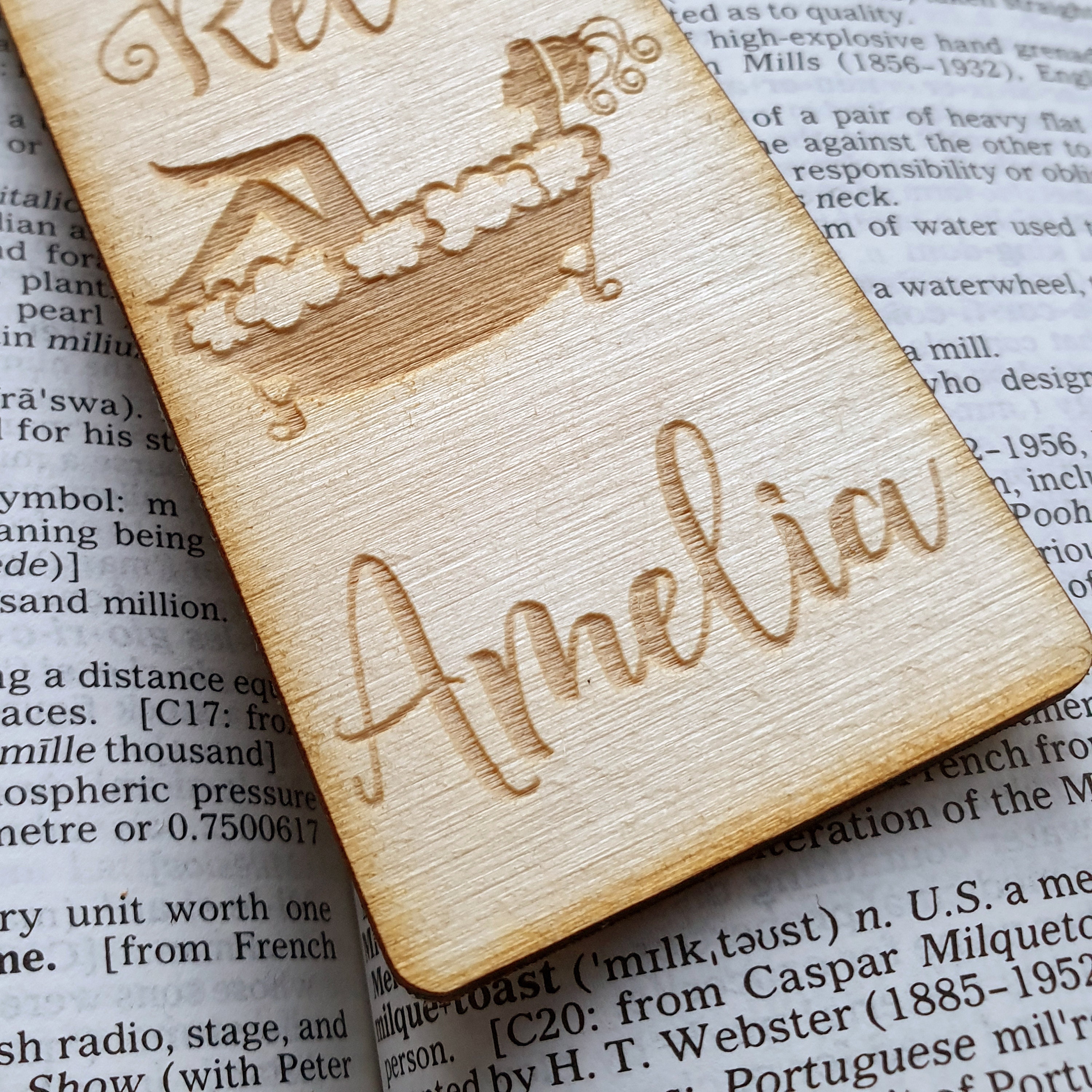 PERSONALISED WOODEN BOOKMARK | Bathtime Pampering Gift | Reading Gift ...