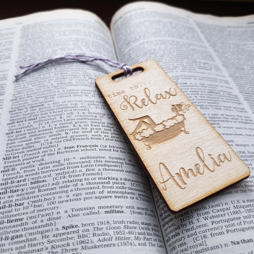 PERSONALISED WOODEN BOOKMARK | Bathtime Pampering Gift | Reading Gift ...
