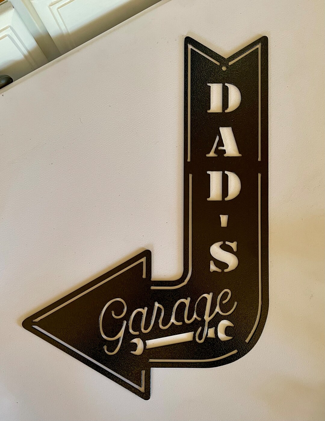 Dad's Garage Arrow - Nostalgic-metal Sign - Powder Coated - Metal Wall ...