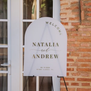 Arched Wedding Sign - Gold Mirror Welcome Sign - Modern Acrylic Wedding ...