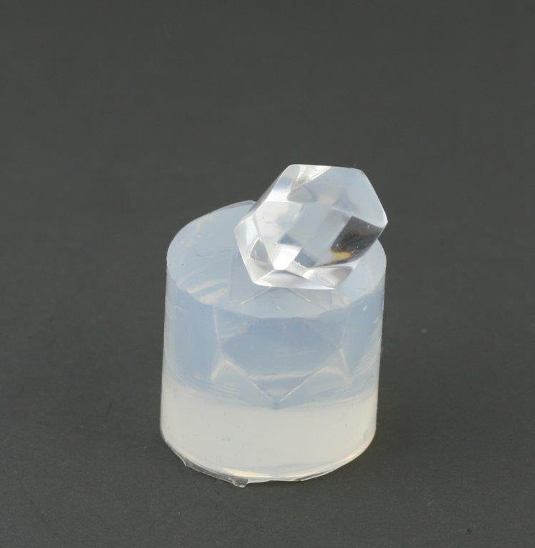 A Transparent Silicone Mold for Jewellery DIY, Faceted Nugget (18/16mm ...