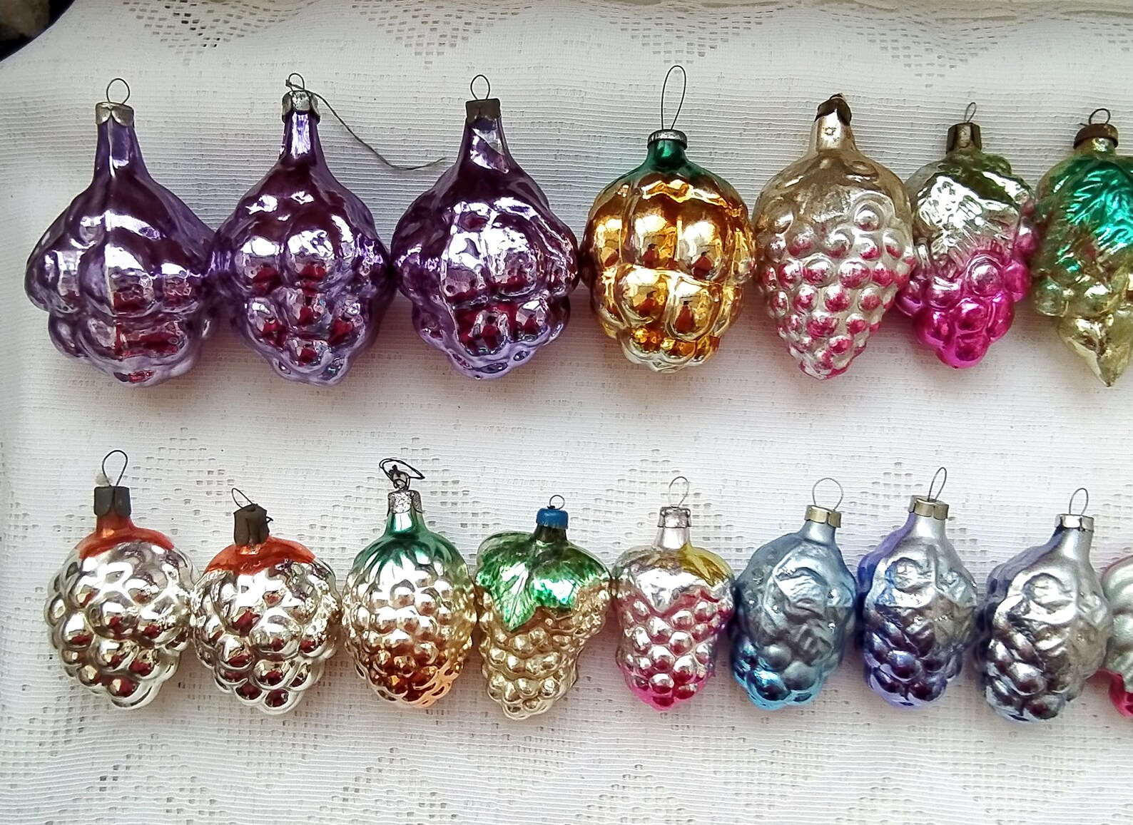 Vintage Grapes Raspberry Christmas Tree Decorations, Retro Mercury ...
