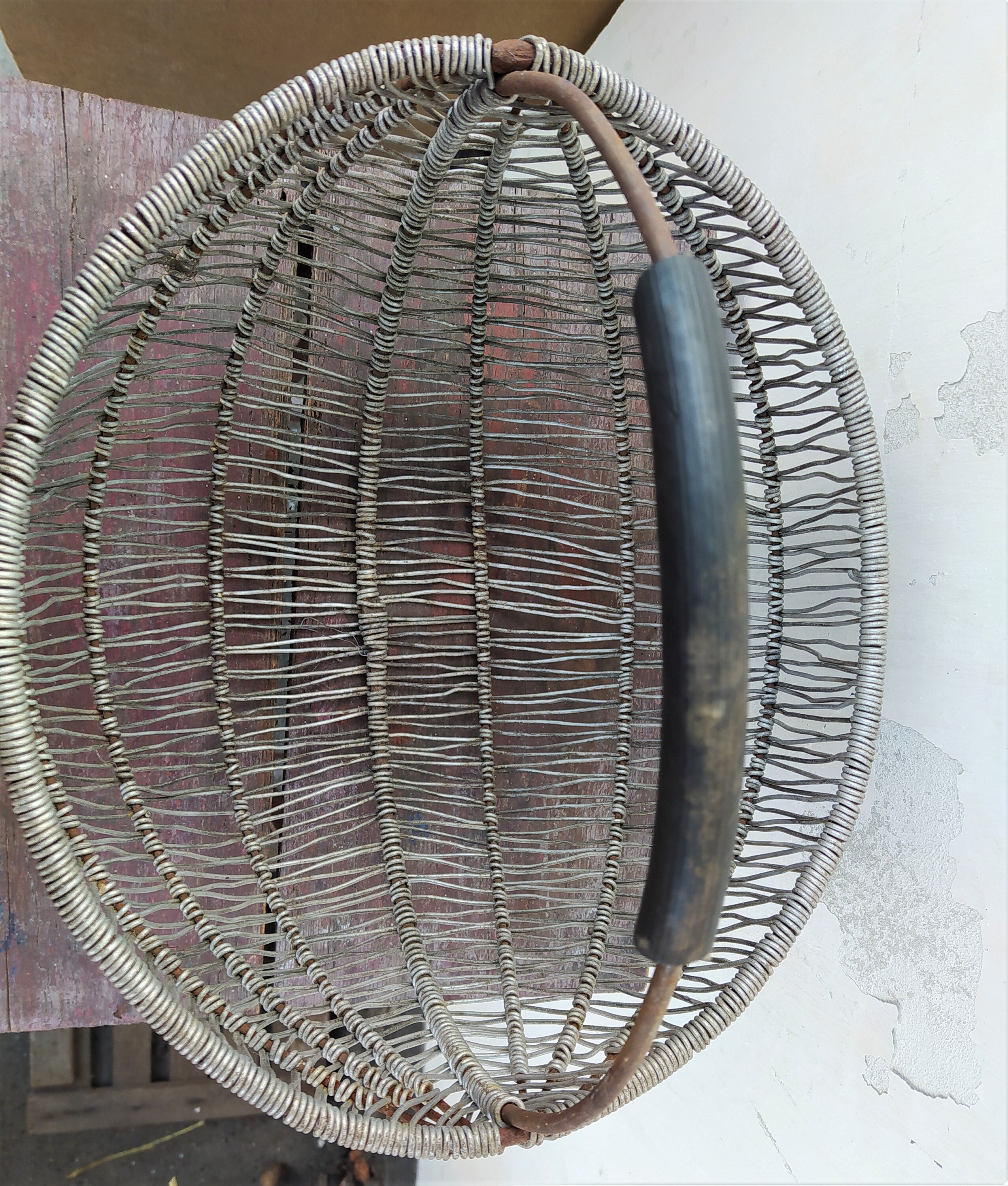 Vintage metal wire basket. Egg fruit fish basket. Made in | Etsy