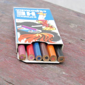 Vintage Color Pencils Set of 6 Colors. Made in USSR, Soviet Vintage - Etsy