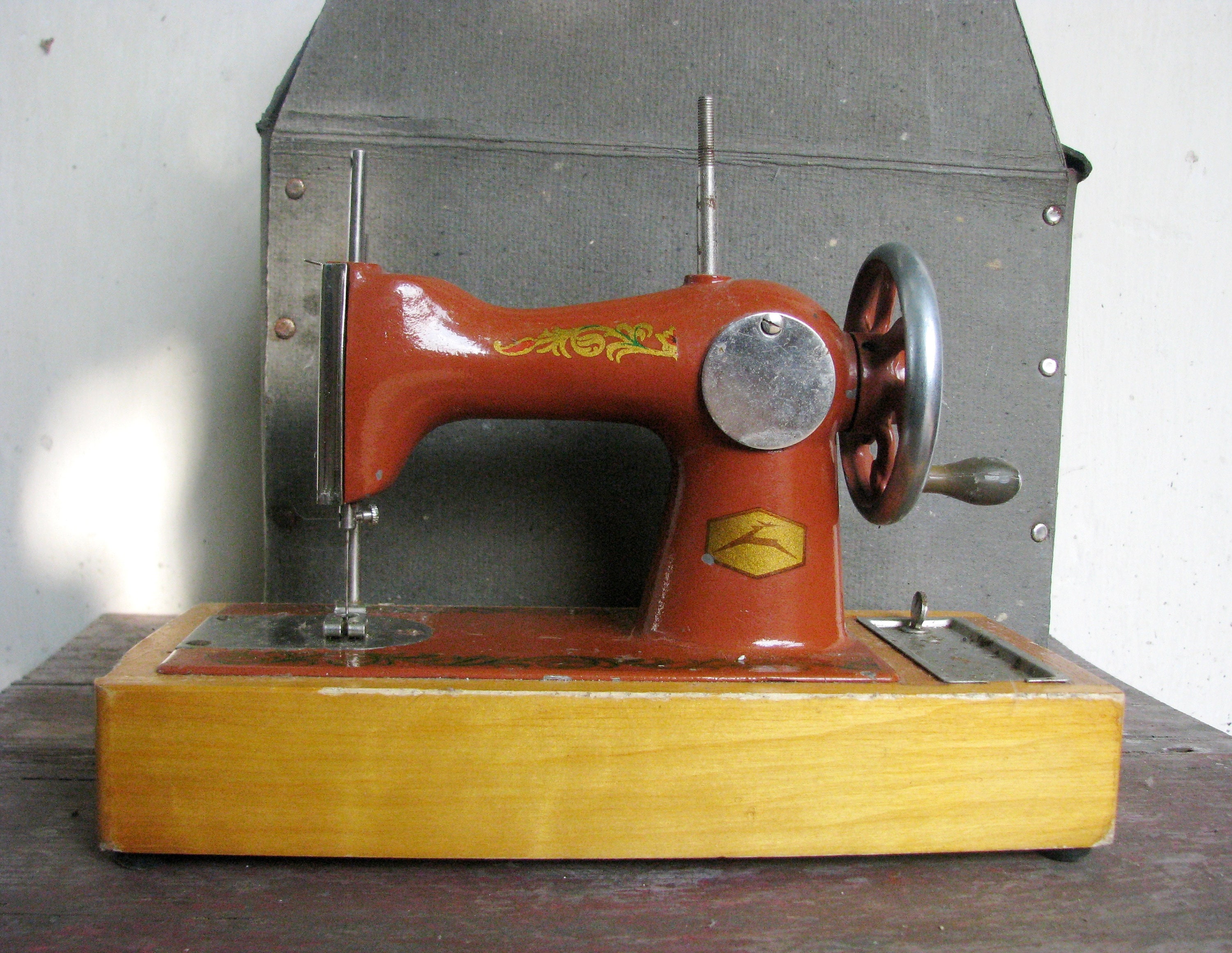 Vintage Red Toy Sewing Machine in Original Box. Children Sewing Machine ...
