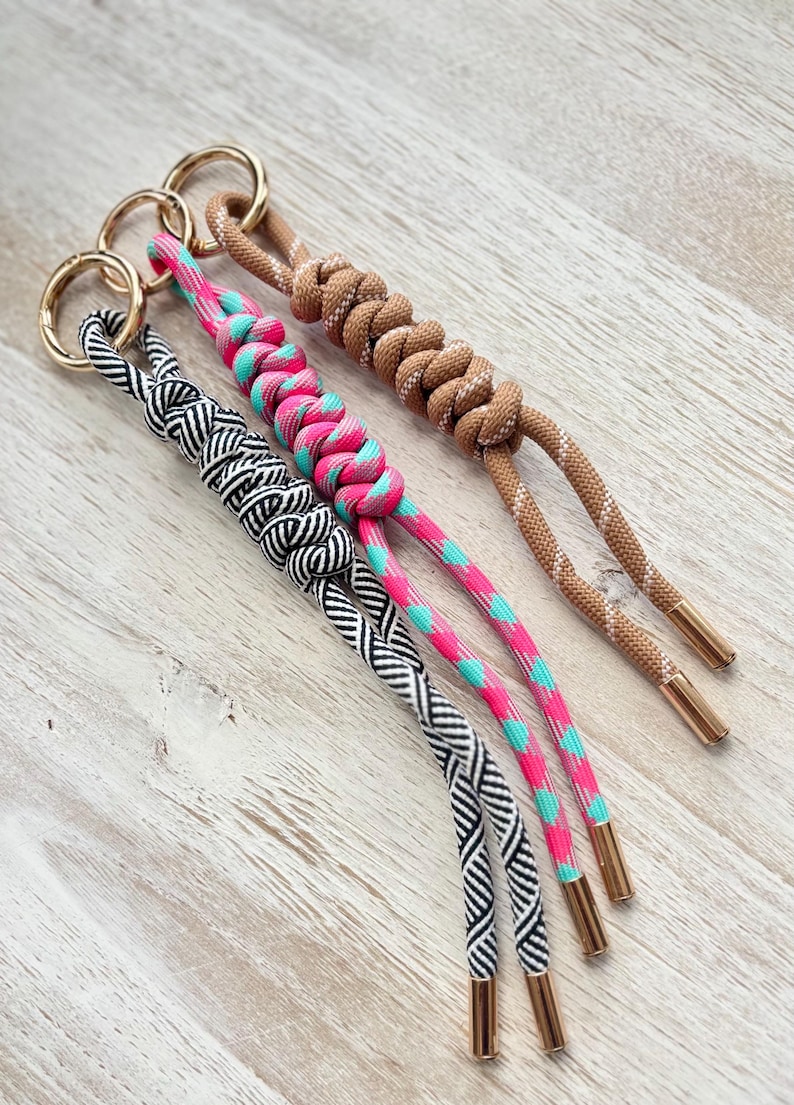 Hand-knotted Paracord Keychain With Gold Carabiner | Bag Charm, Zipper ...