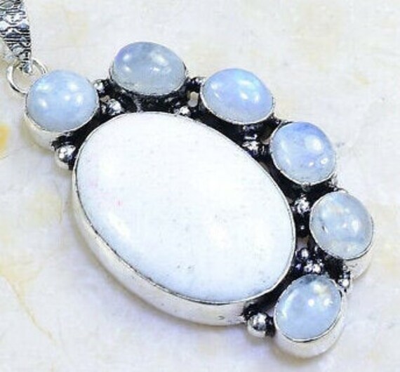 WHITE BUFFALO/ White Howlite Turquoise/ Natural Rainbow | Etsy UK