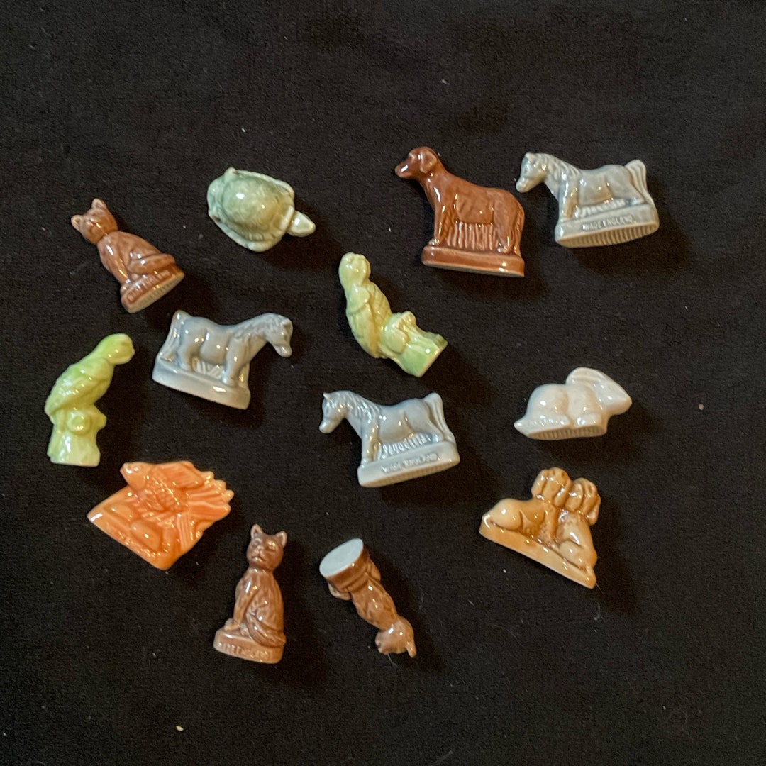VINTAGE Wade Red Rose Tea Figurines - Pet Shop Friends Extras - Etsy