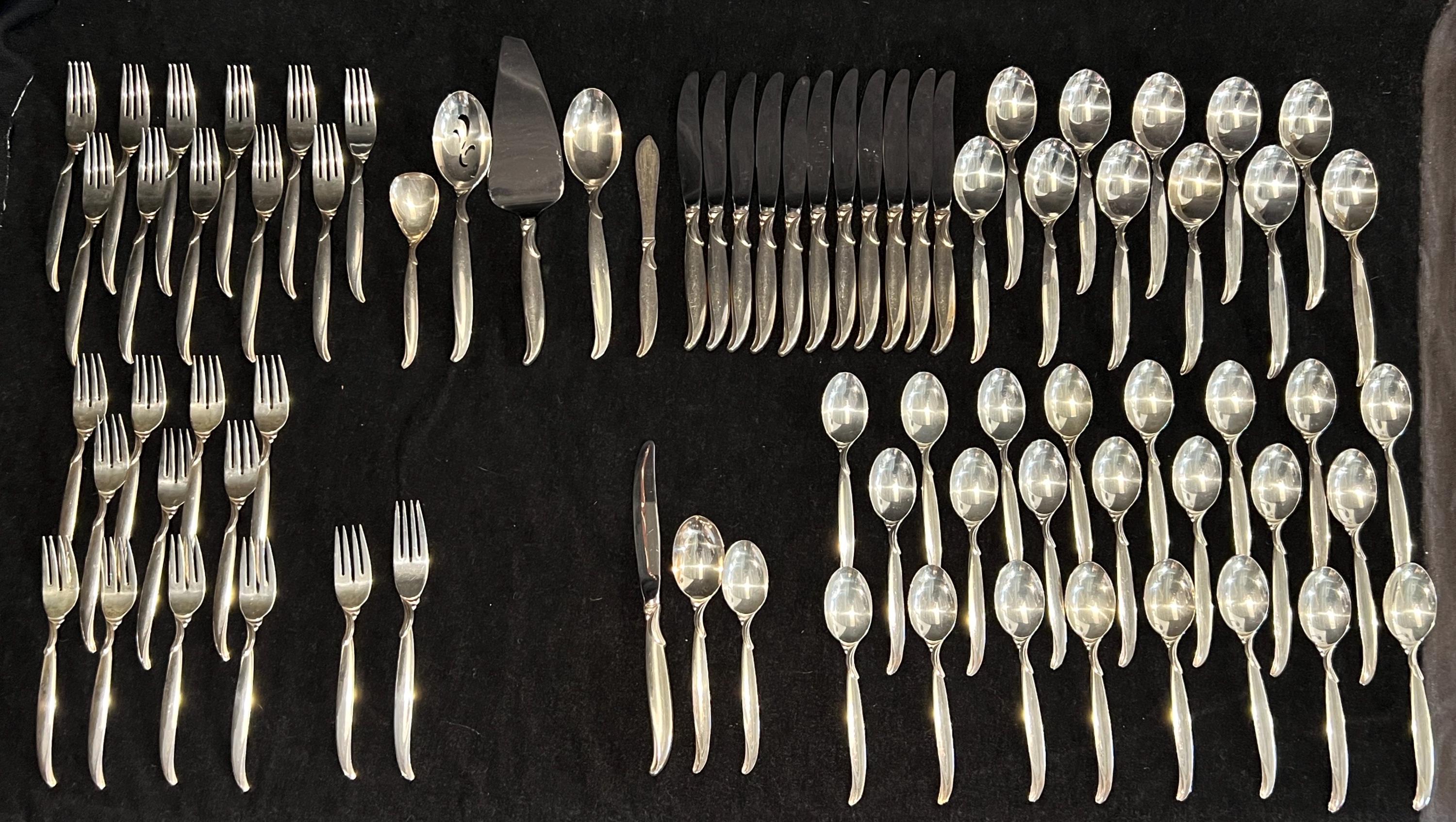 Vintage Flatware 1847 Rogers Bros FLAIR Silverplate 12 5-piece Place Settings, 12 Extra ...