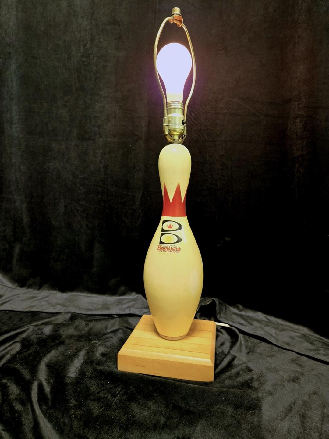 Vintage Brunswick Score King Bowling Pin Lamp : Wood Base, Retro Sports ...