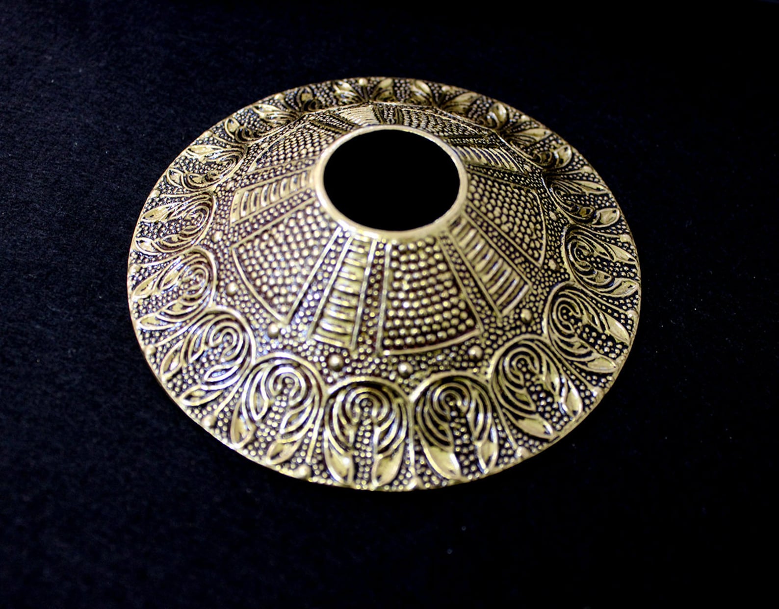 BRASS Ceiling CANOPY With Hardware Ceiling KIT 4 3/8 - Etsy