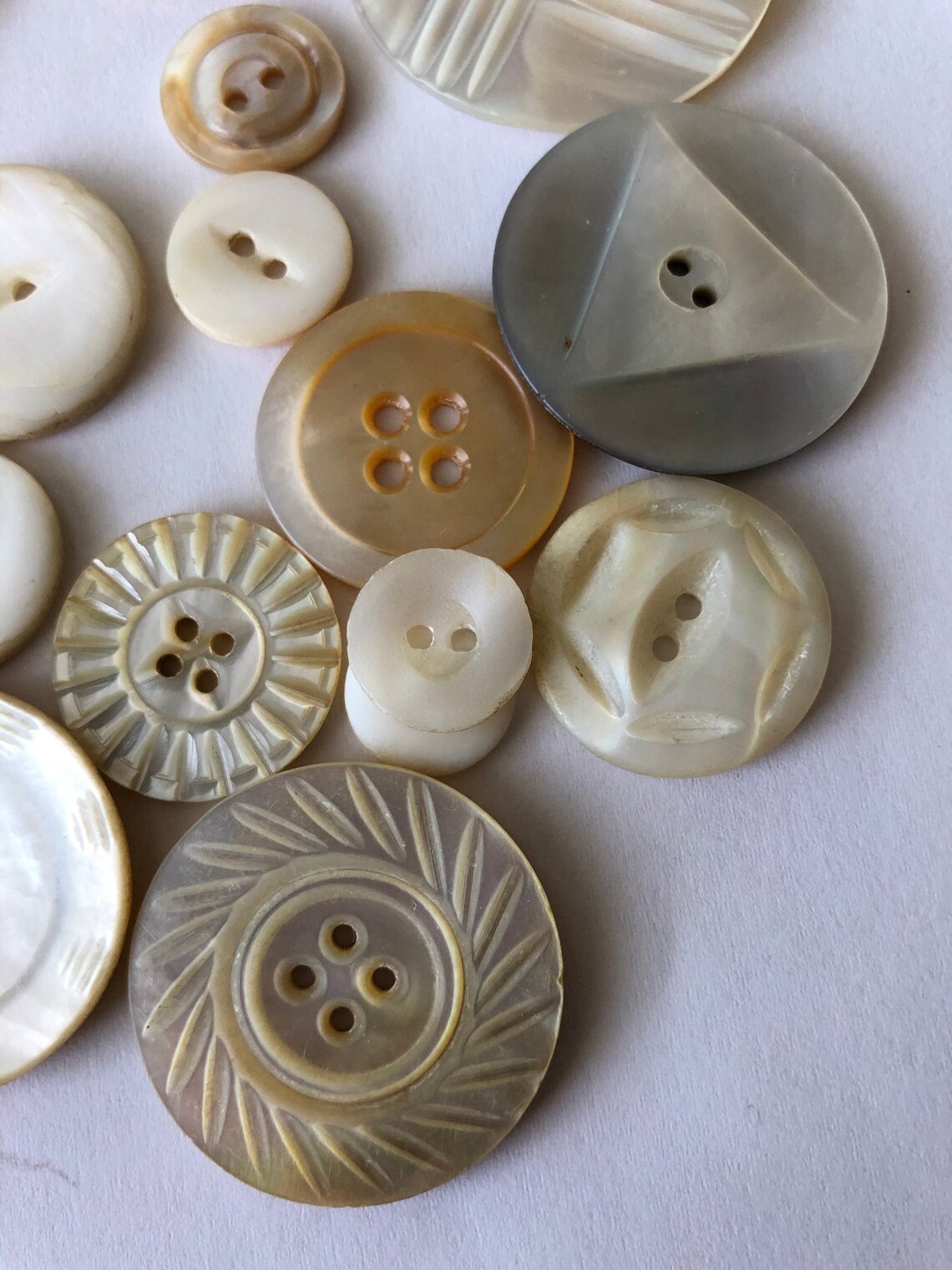 Buttons Sea Shell Large Medium Small ,seashell, Vintage Buttons, Large ...