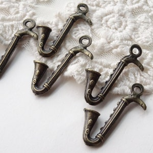 4- Saxophone Charms Musical Instrument Band Charms Vintage Style Bronze ...