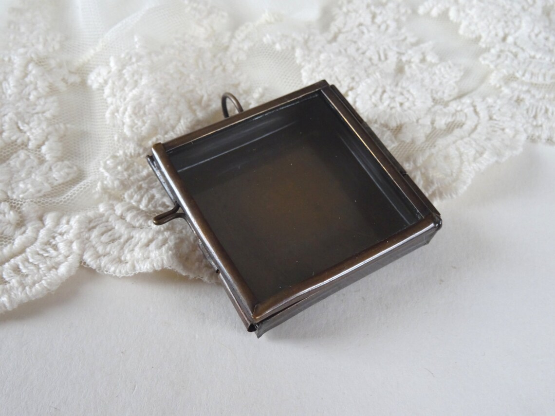1 Shadow Box Pendant Glass Locket Bronze Glass Pane Window - Etsy