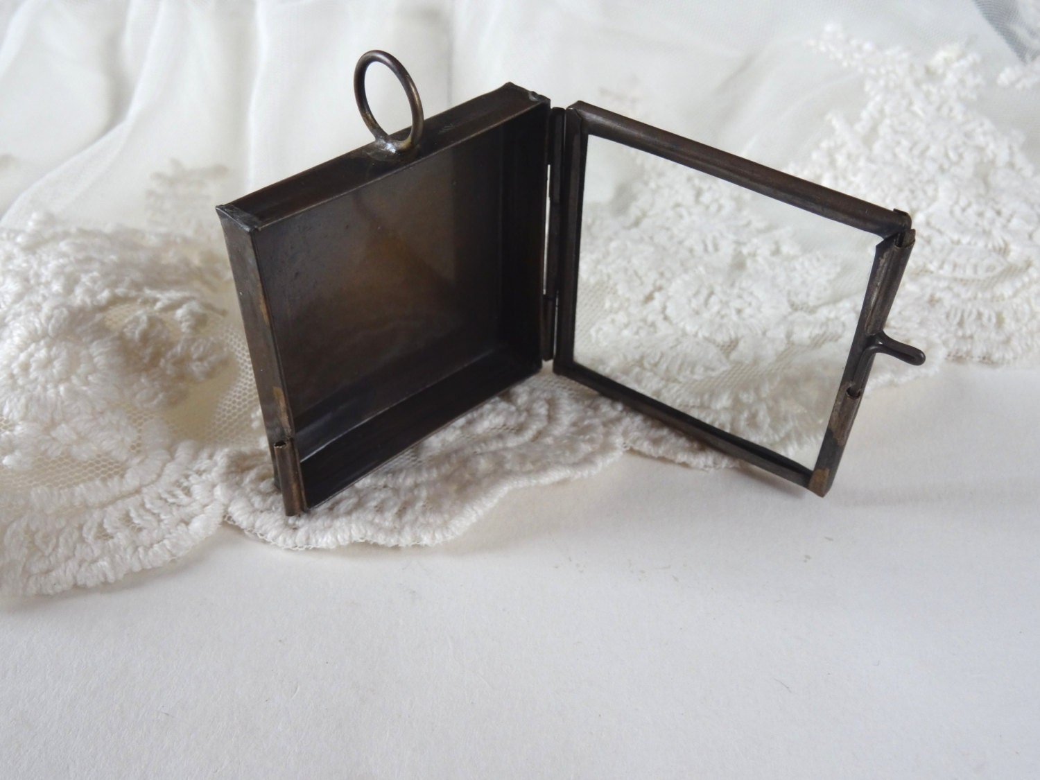 1 Shadow Box Pendant Glass Locket Bronze Glass Pane Window - Etsy