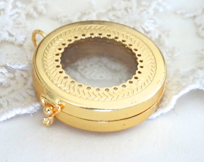 Shadow Box Pendant Large Round Glass Golden Filigree Pill Box Locket ...