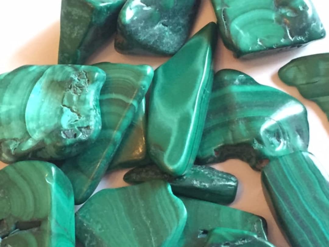 Malachite Chips (tumbled) - Blessed - Etsy