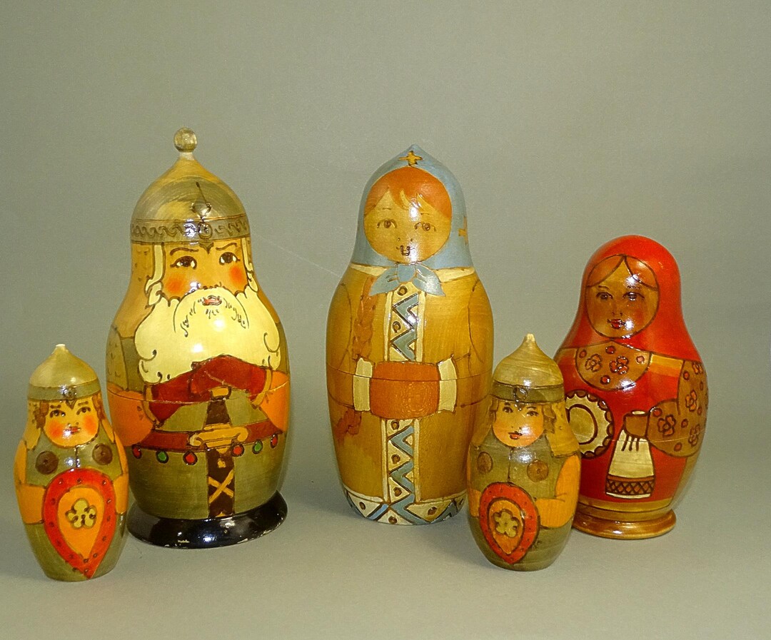 Vintage Old of 5 Russian Soviet Nesting Dolls Matryoska Unknown Region ...