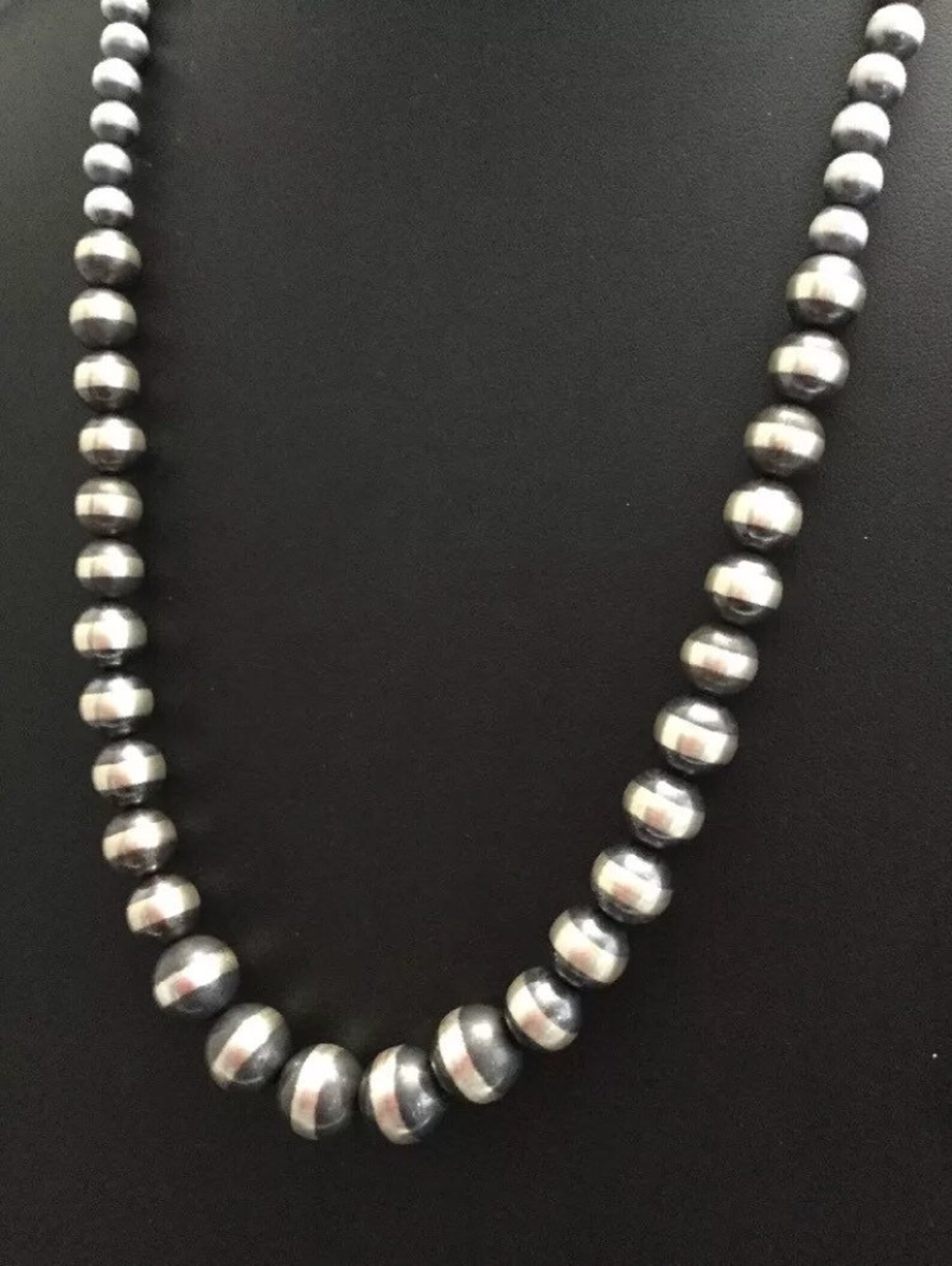 Sterling Silver Graduated Bead Necklace. - Etsy