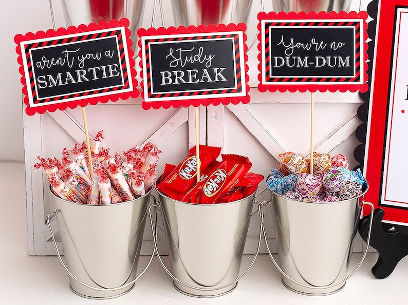 Graduation Candy Bar Sign, Candy Bar Labels, Candy Buffet Signs, Class ...