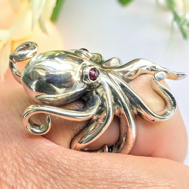 Chic Octopus Ring in Sterling Silver 925, Ocean Inspired Ring, Nautical ...