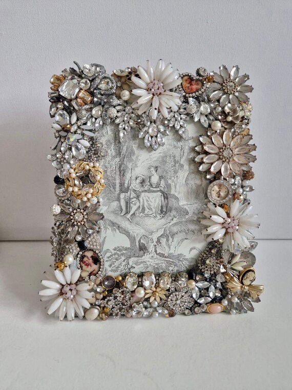 Handmade Jewelry Frame 30 DIY Jewelry Organizer Ideas (DIY Jewelry