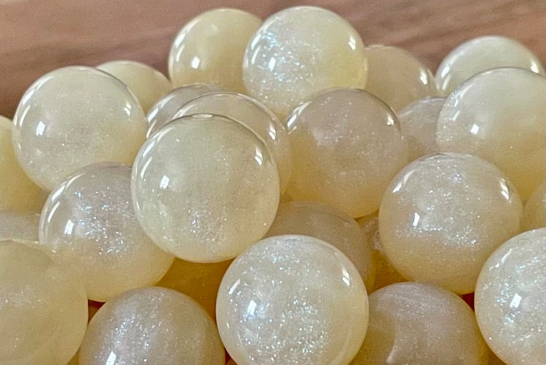20mm Ivory With Blue Illusion Glitter Pearly Luster Chunky Bead, 10 ...