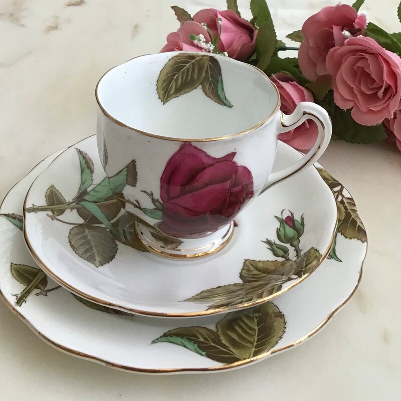 Red Rose Teacup - Etsy
