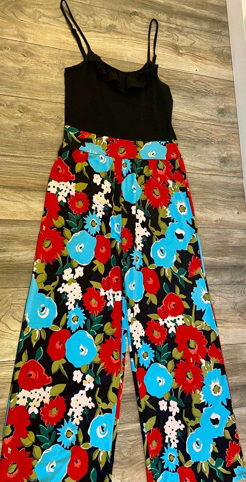 Floral Romper Jumpsuit: 'derek Heart' Black Ruffled Top, Size Medium/large - Etsy